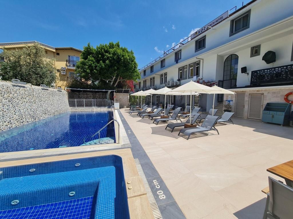 Tonoz Beach Hotel